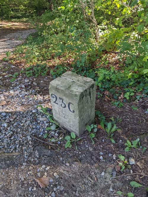 Borne 23c, Wasterkingen ZH, Suisse | Deutschland